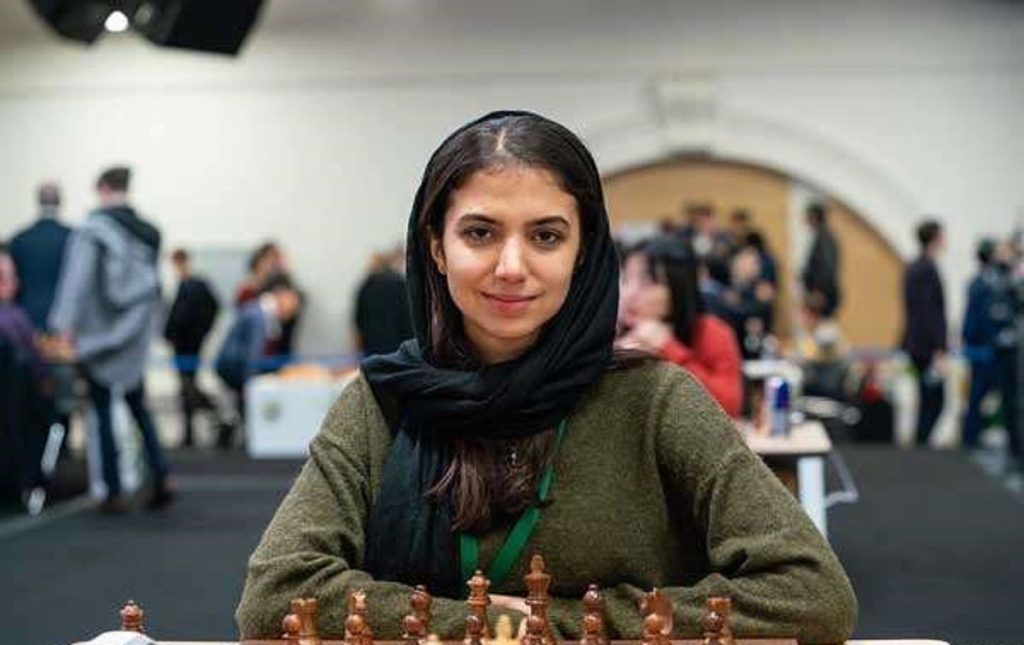 سارا خادم الشریعه به اسپانیا مهاجرت کرد [+عکس] - فیگار